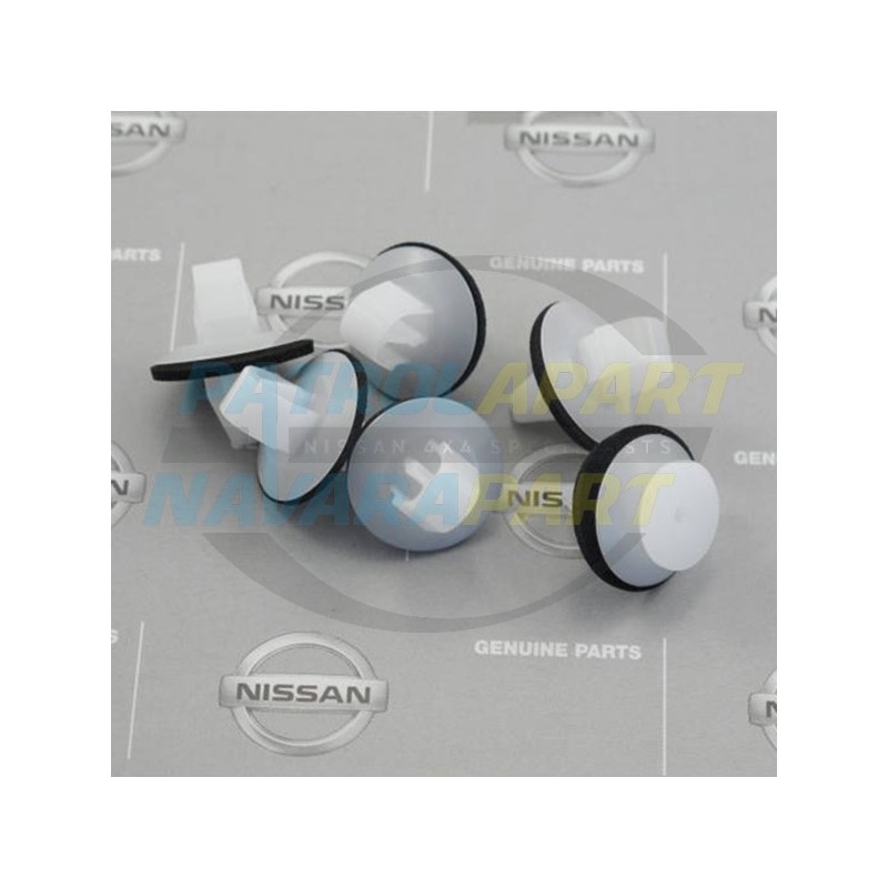 Genuine Nissan Rear Quarter Panel Flare Clip Kit - Y61 GU Series 4