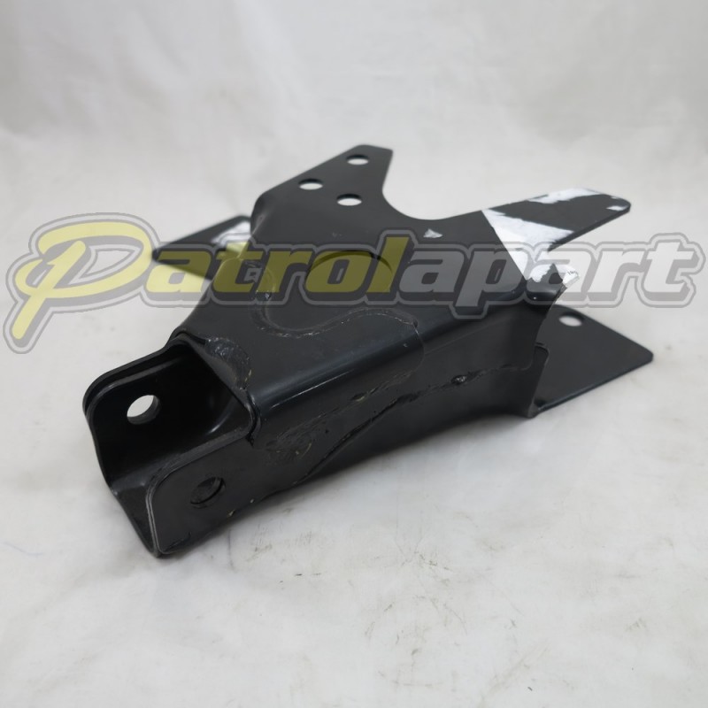 Genuine Nissan Patrol GU TY61 UTE Front Panhard Rod Chassis Bracket